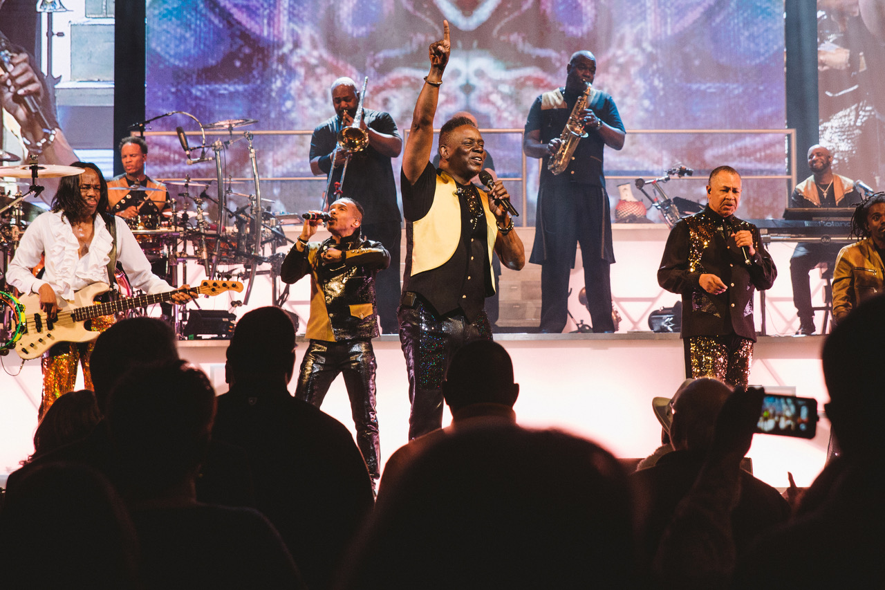 Grammy-winning Earth, Wind & Fire return to MACC | News, Sports, Jobs ...